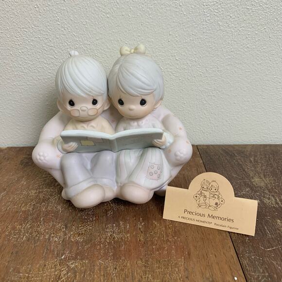 Precious Moments | Accents | Vintage Precious Moments Figurine Memories ...